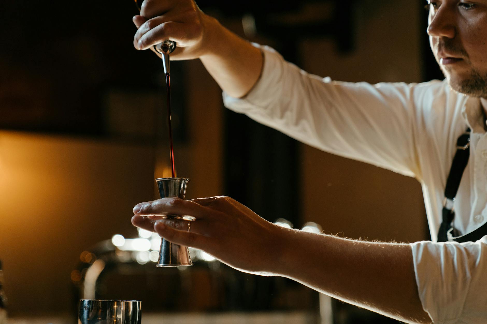 Shanghai Cocktail Bars & Speakeasies: 2026 Guide